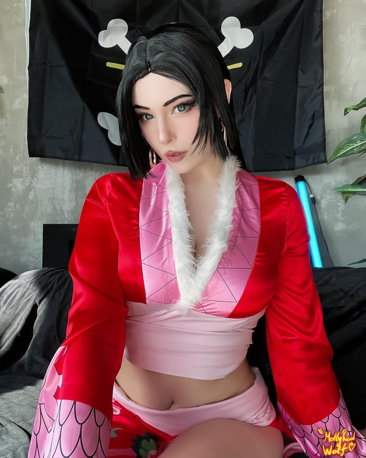 Mollyredwolfs Cosplays And Tattoos Cosplaycodex